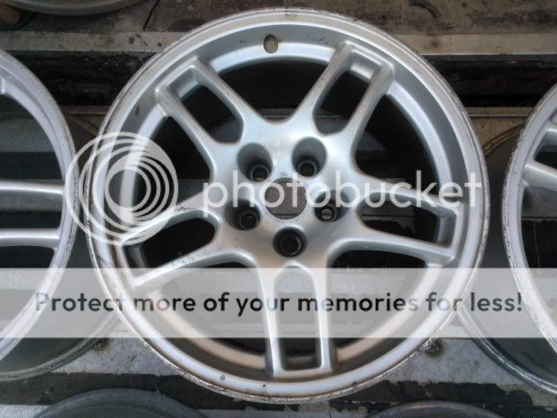 R33 gtr rims 9x17 et30 set of 5 £175 | Driftworks Forum