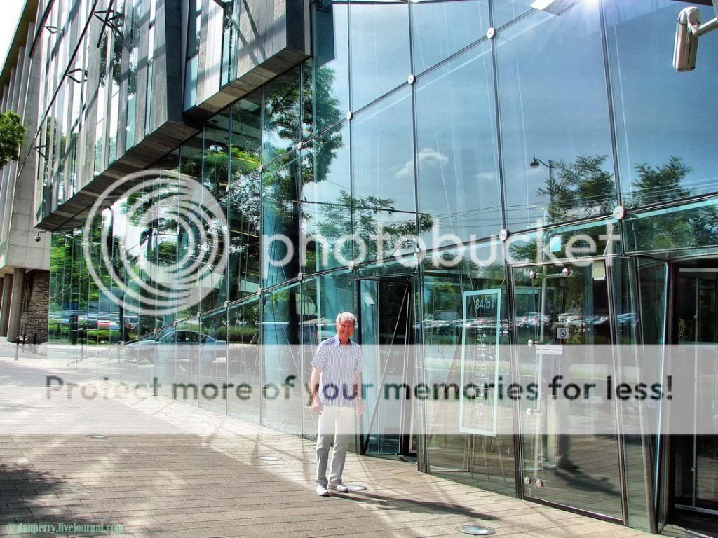 Deloitte building and its details, Budapest - 19 May 2008: danperry ...