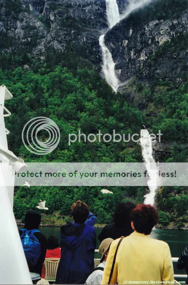 A trip called Norway in a nutshell, by train,ship and bus, Norway ...