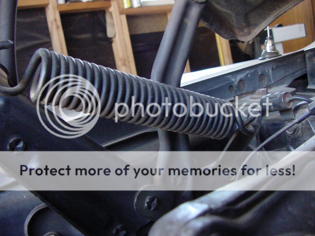 68 SS hood correct hinge springs | Team Camaro Tech