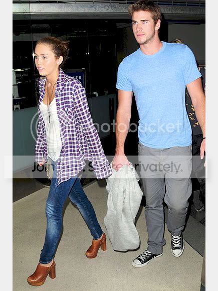 Celeb Fashion - Page 52