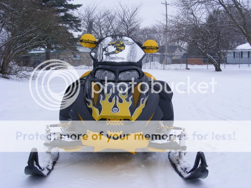 befor and after pics of my 05 mach-z 1000 | Ski-Doo Snowmobiles Forum