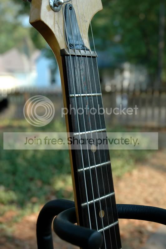 Memphis MG-300 - Electric Guitars - Harmony Central